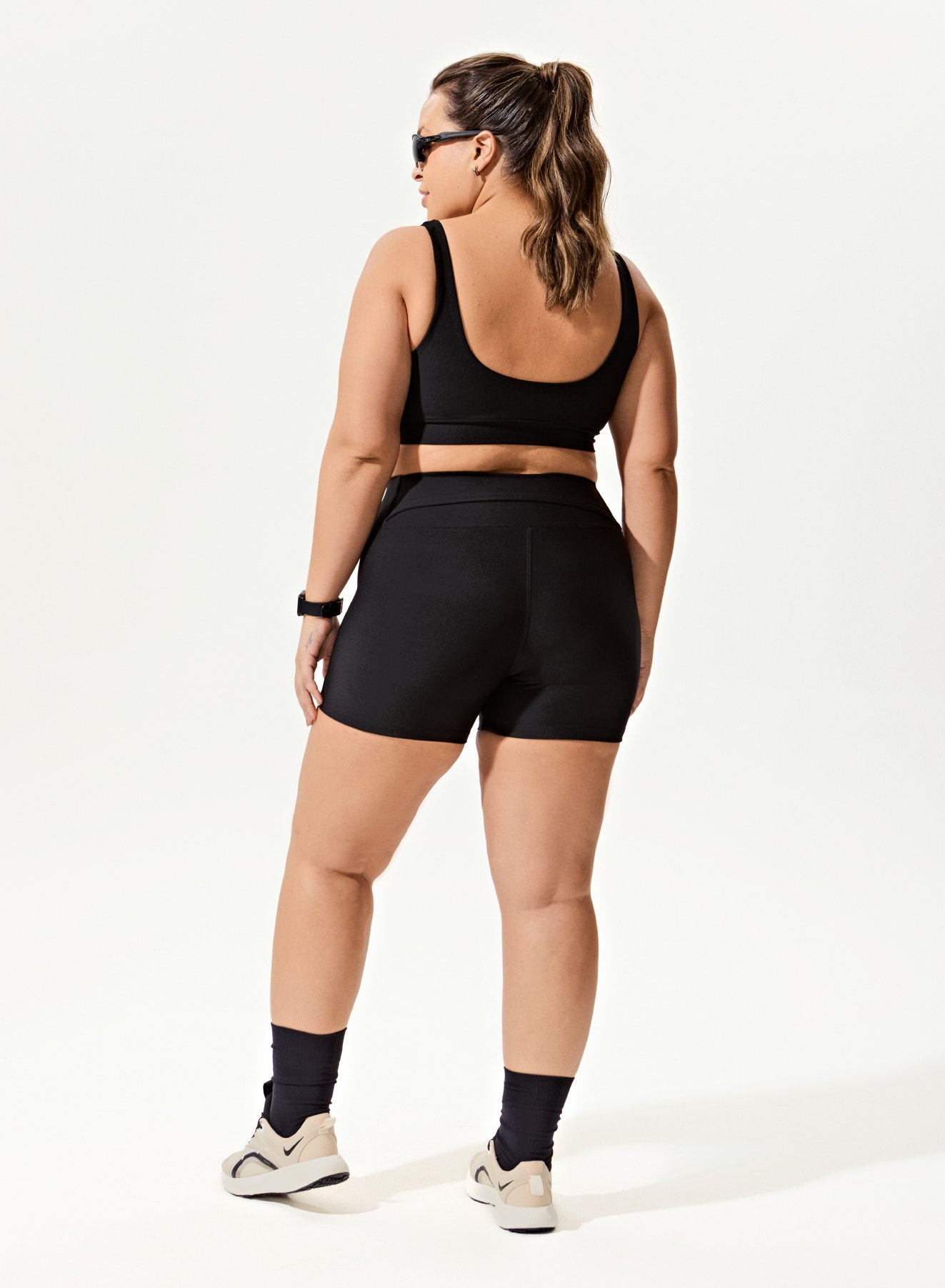 Conjunto Preto Short Bolso Blackout +Top Decote U